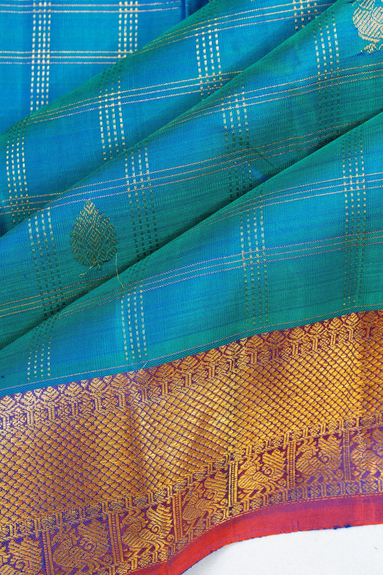 Kankatala: Handwoven sarees carefully handpicked, since 1943
