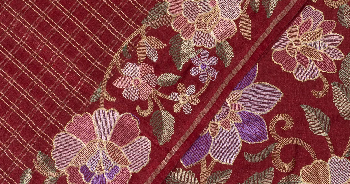 Dola Silk Checks Maroon Saree With Embroidery Border